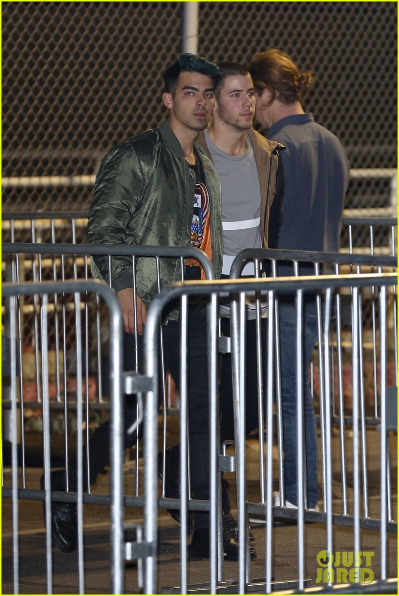 Vanessa Hudgens & Austin Butler Couple Up for The Weeknd: Photo 3527350 ...