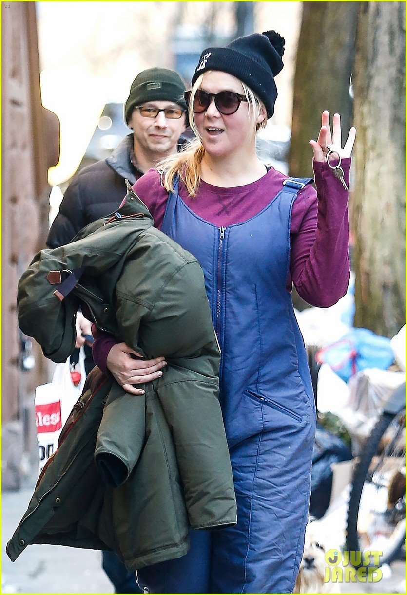 Amy Schumer & Boyfriend Ben Hanisch Announce 'It's a Girl'!: Photo ...