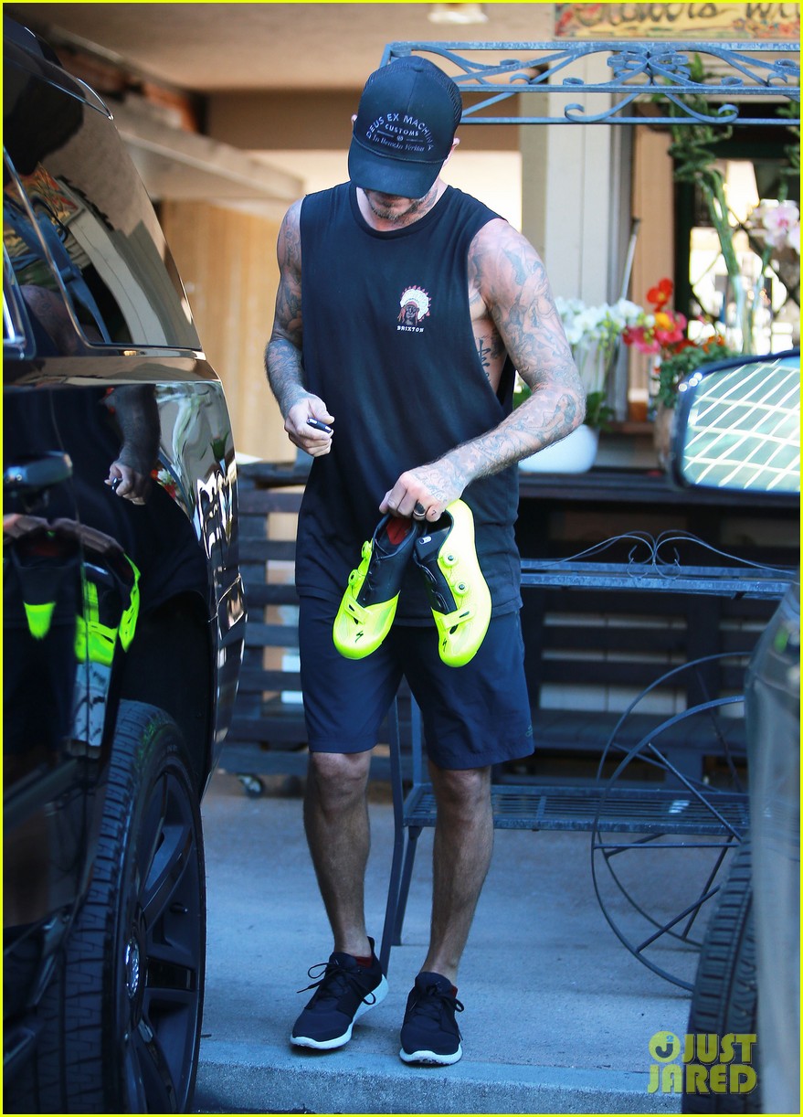 Photo: david beckham shows his arms 09 | Photo 3550778 | Just Jared