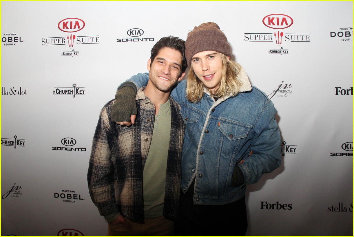 Austin Butler & Tyler Posey Rock Canadian Accents in First 'Yoga Hosers ...