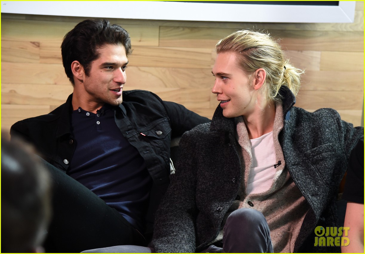 Austin Butler & Tyler Posey Buddy Up At 'Yoga Hosers' Sundance 2016 ...
