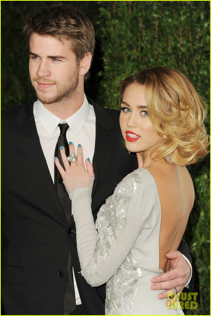 Miley Cyrus & Liam Hemsworth Had 'Magic' on 'The Last Song,' Says ...