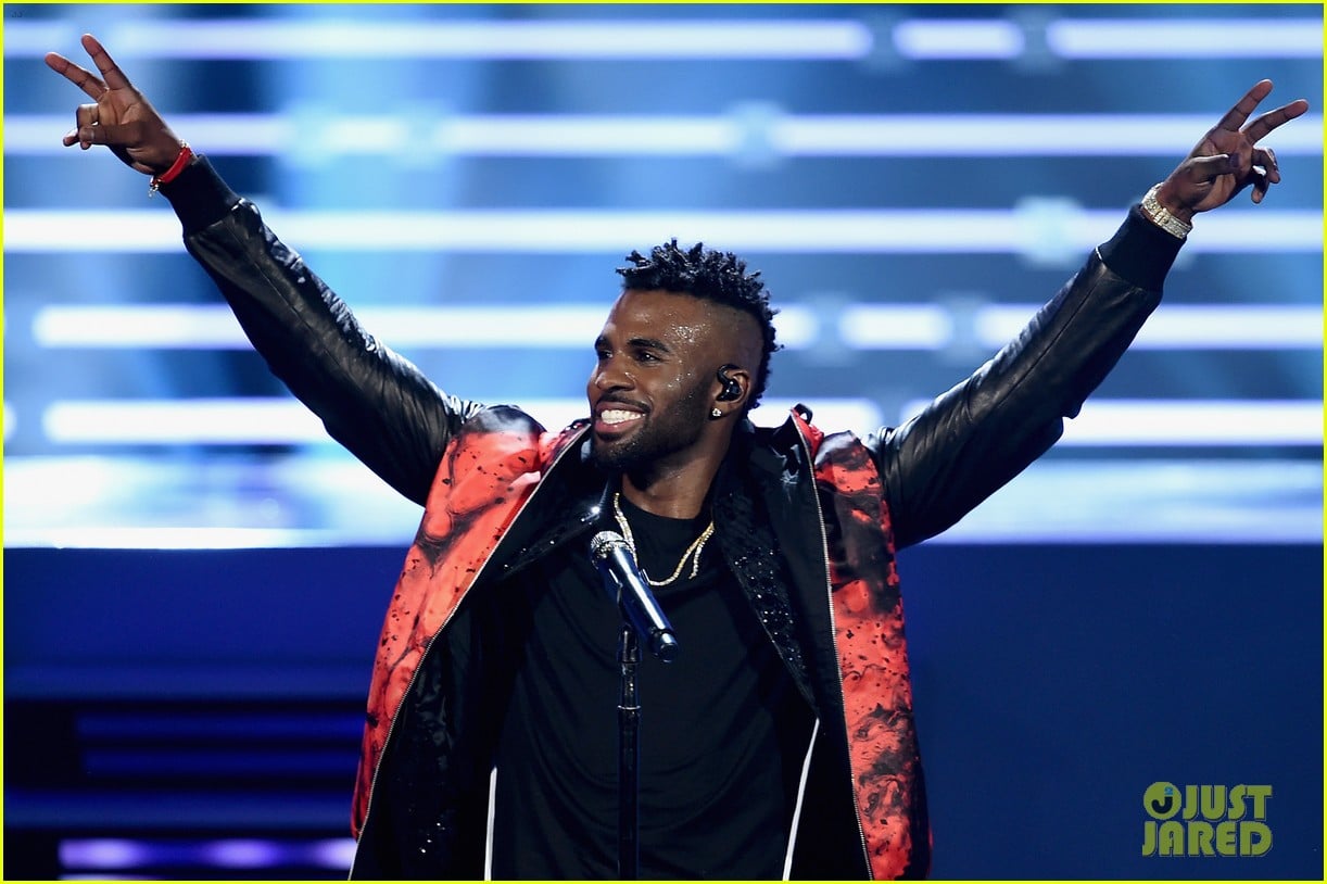 Jason Derulo Performs Medley at People's Choice Awards 2016! (Video ...