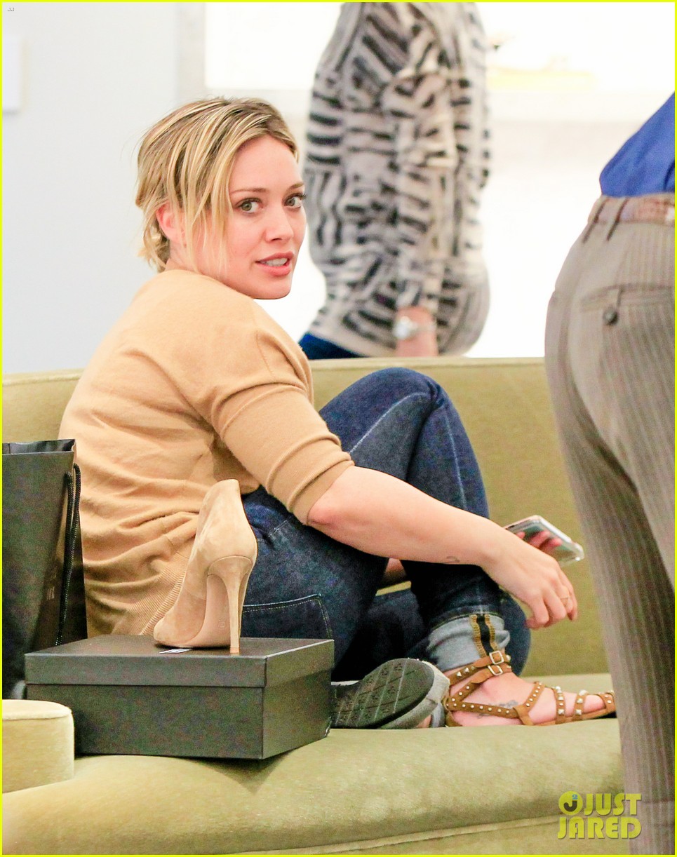 Hilary Duff Hits NYC to Promote 'Younger': Photo 3550399 | Hilary Duff ...