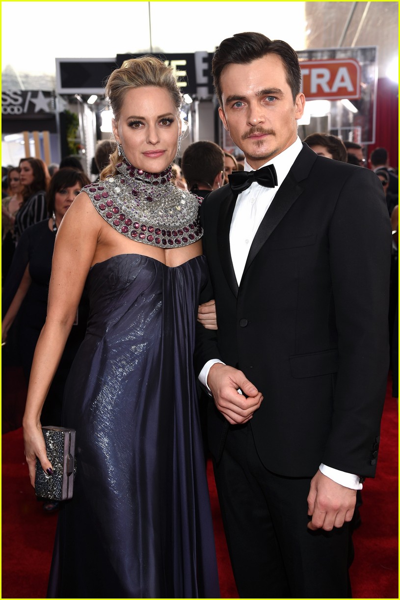 Michael Shannon & Rupert Friend Strike a Pose at SAG Awards 2016: Photo ...