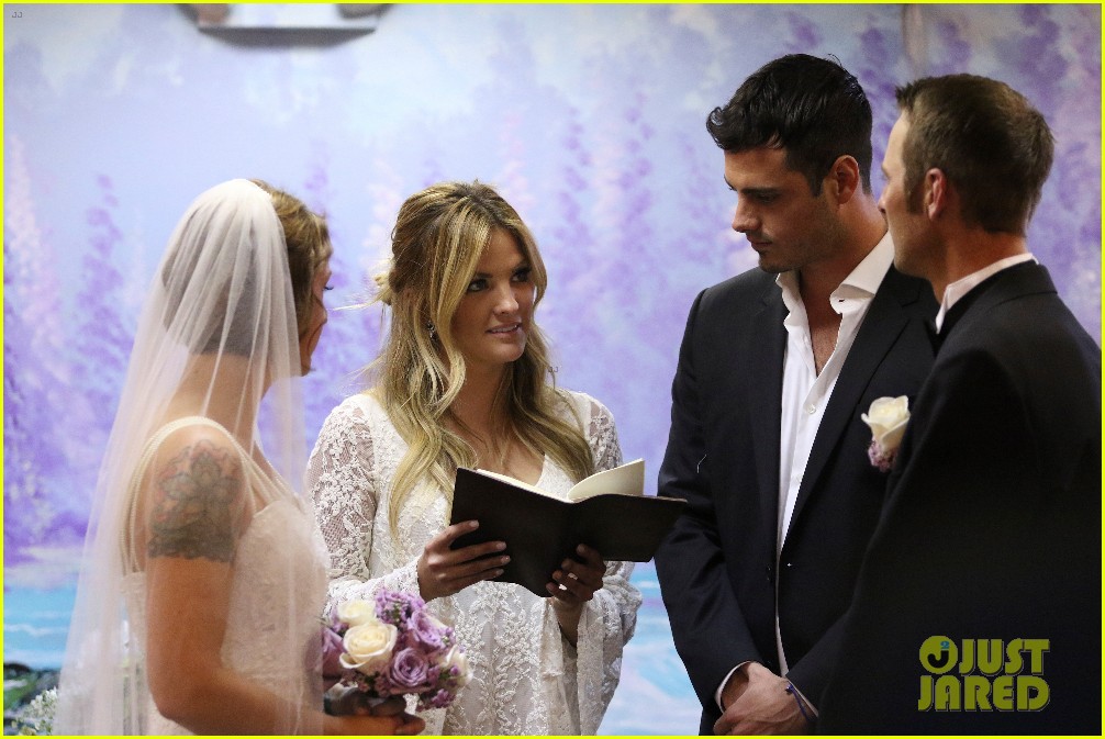 The Bachelor's Becca Tries on Wedding Dress with Ben Higgins: Photo ...