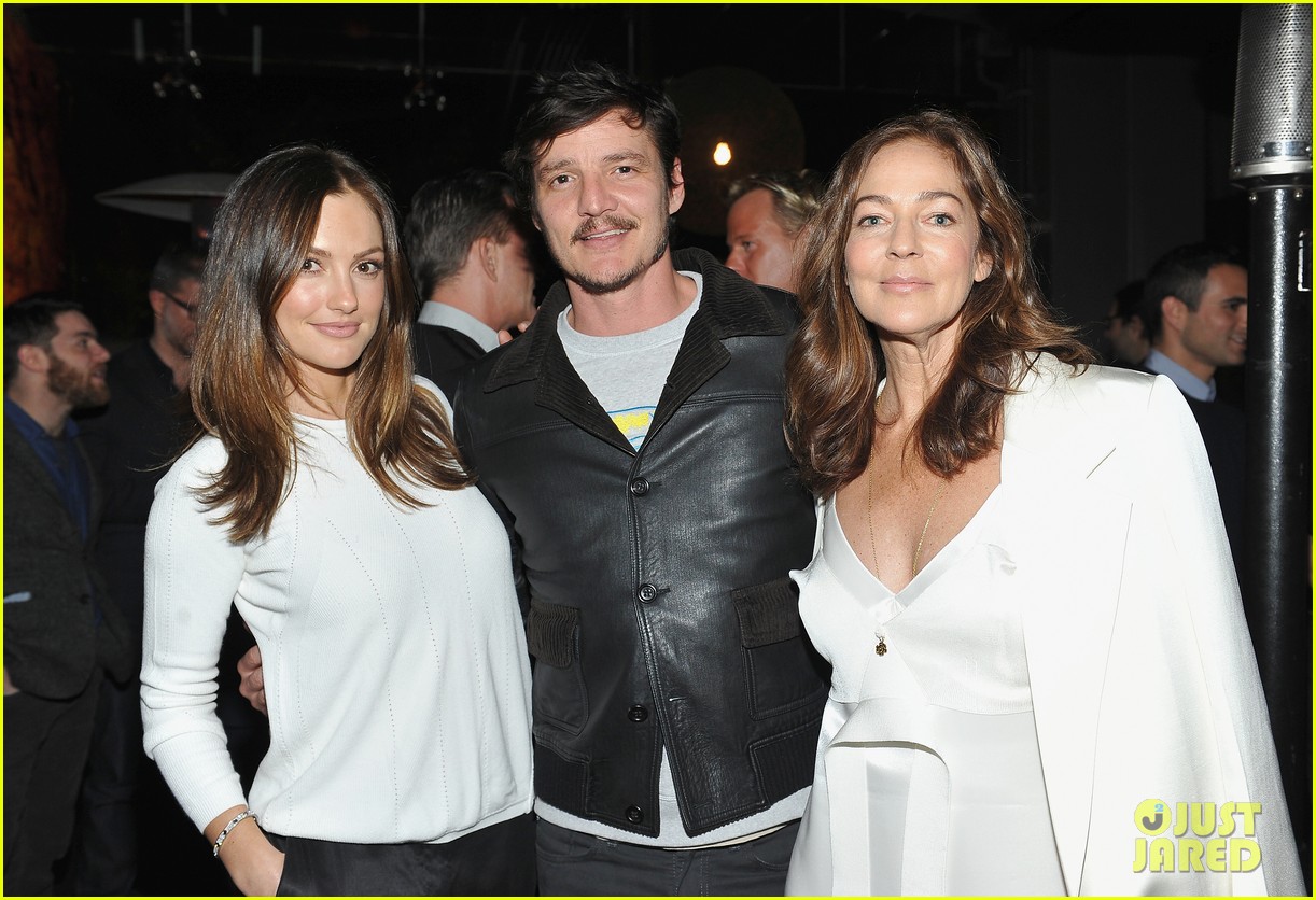 Katie Holmes & Alexandra Daddario Ring In Golden Globes Weekend at ...