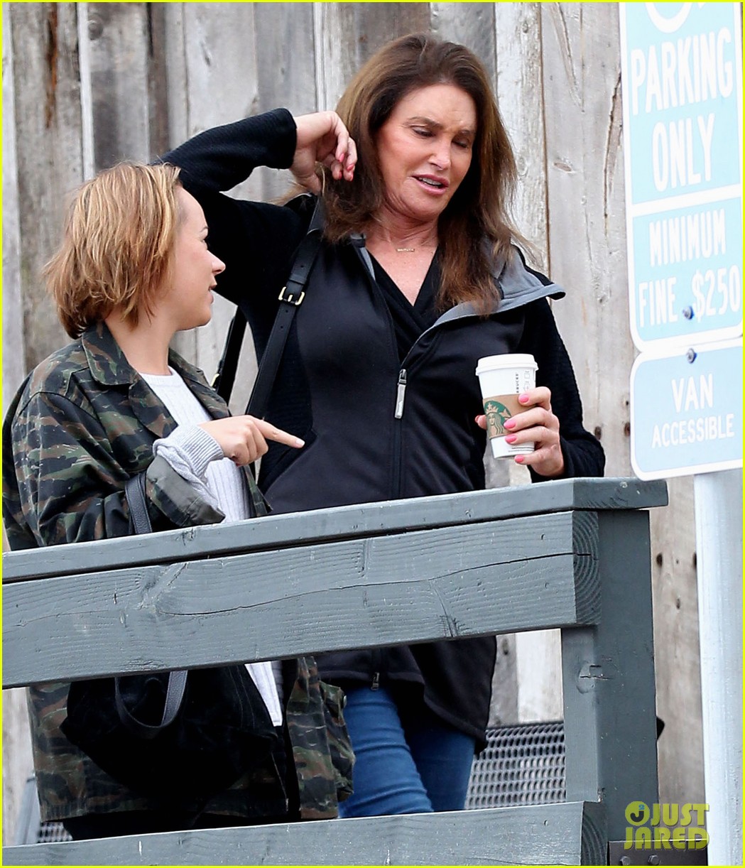 Khloe Kardashian Explains Why Caitlyn Jenner Didn't Spell Her Name with ...