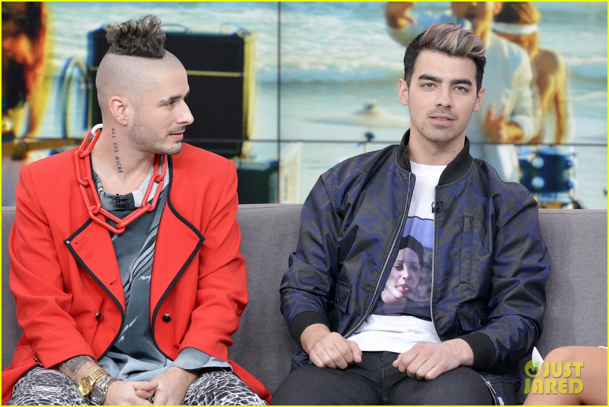 Joe Jonas Shares His Love For Matthew McConaughey: Photo 3558163 | Joe ...