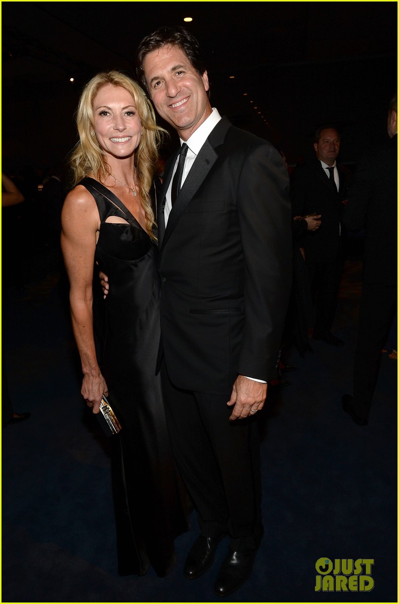 'Modern Family' Creator Steve Levitan's Wife Files for Divorce: Photo ...