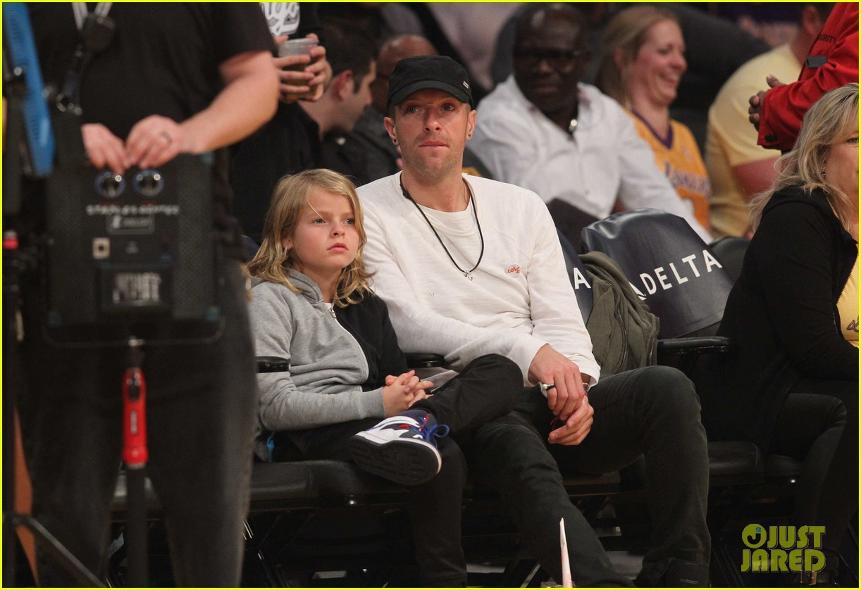 Chris Martin & Lookalike Son Moses Watch the Lakers Court Side!: Photo ...
