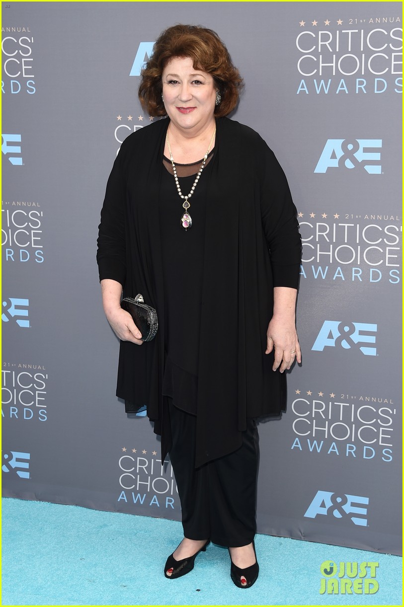 Maura Tierney & Regina King Arrive for Critics' Choice 2016: Photo ...