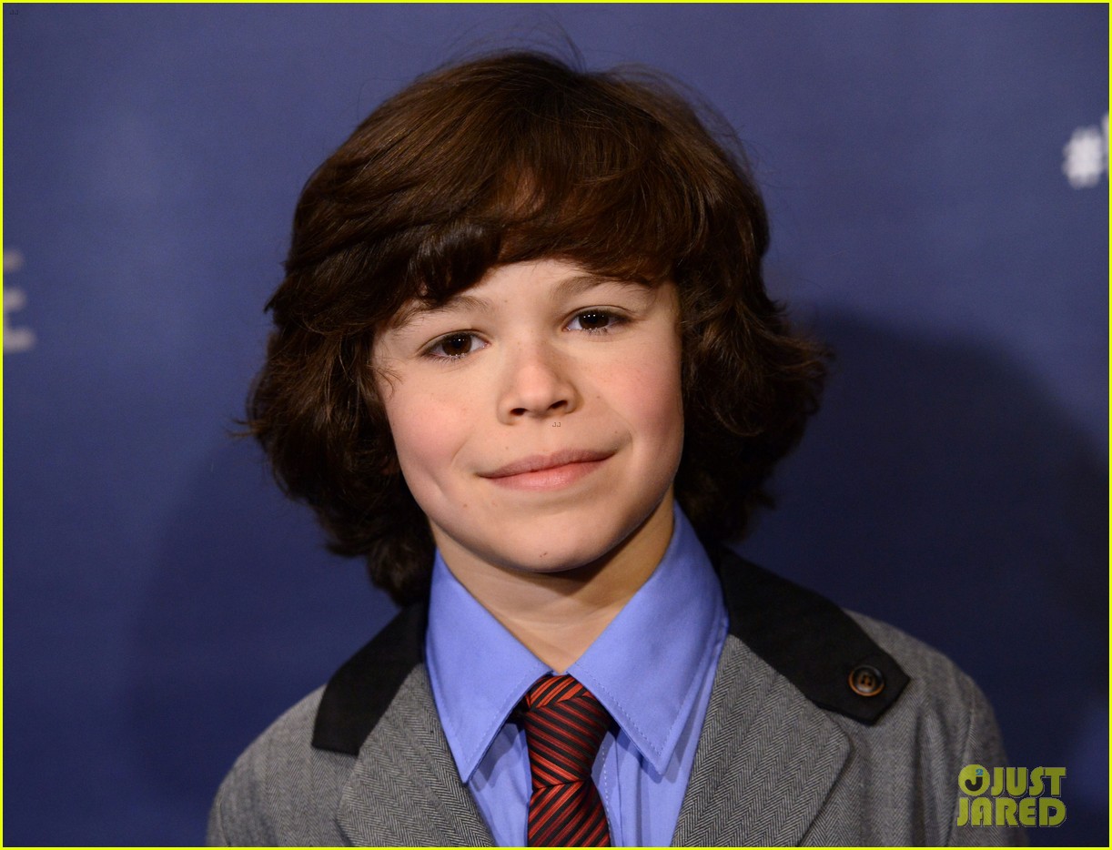 Chloe Moretz Gives Awesomeness TV Fans a First Look at 'The 5th Wave ...