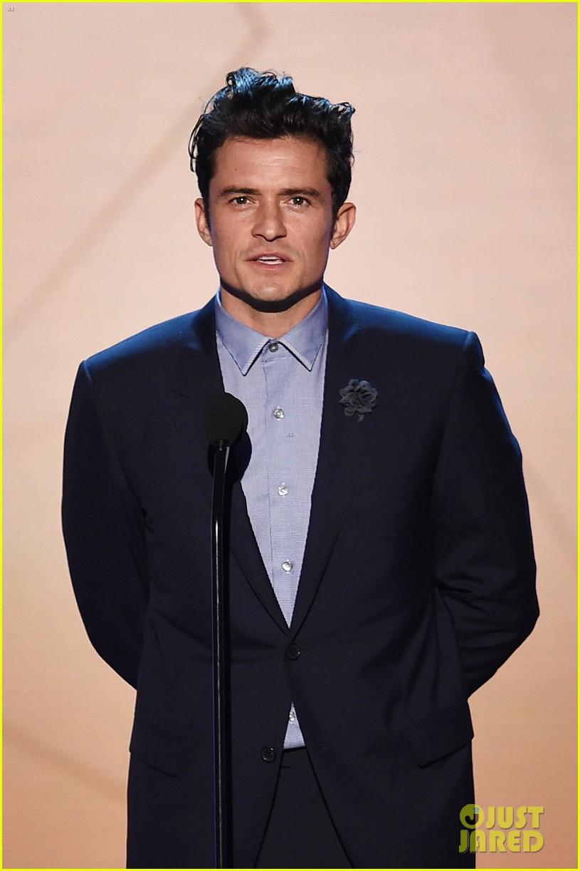 Orlando Bloom Presents at Critics' Choice Awards 2016: Photo 3554840 ...