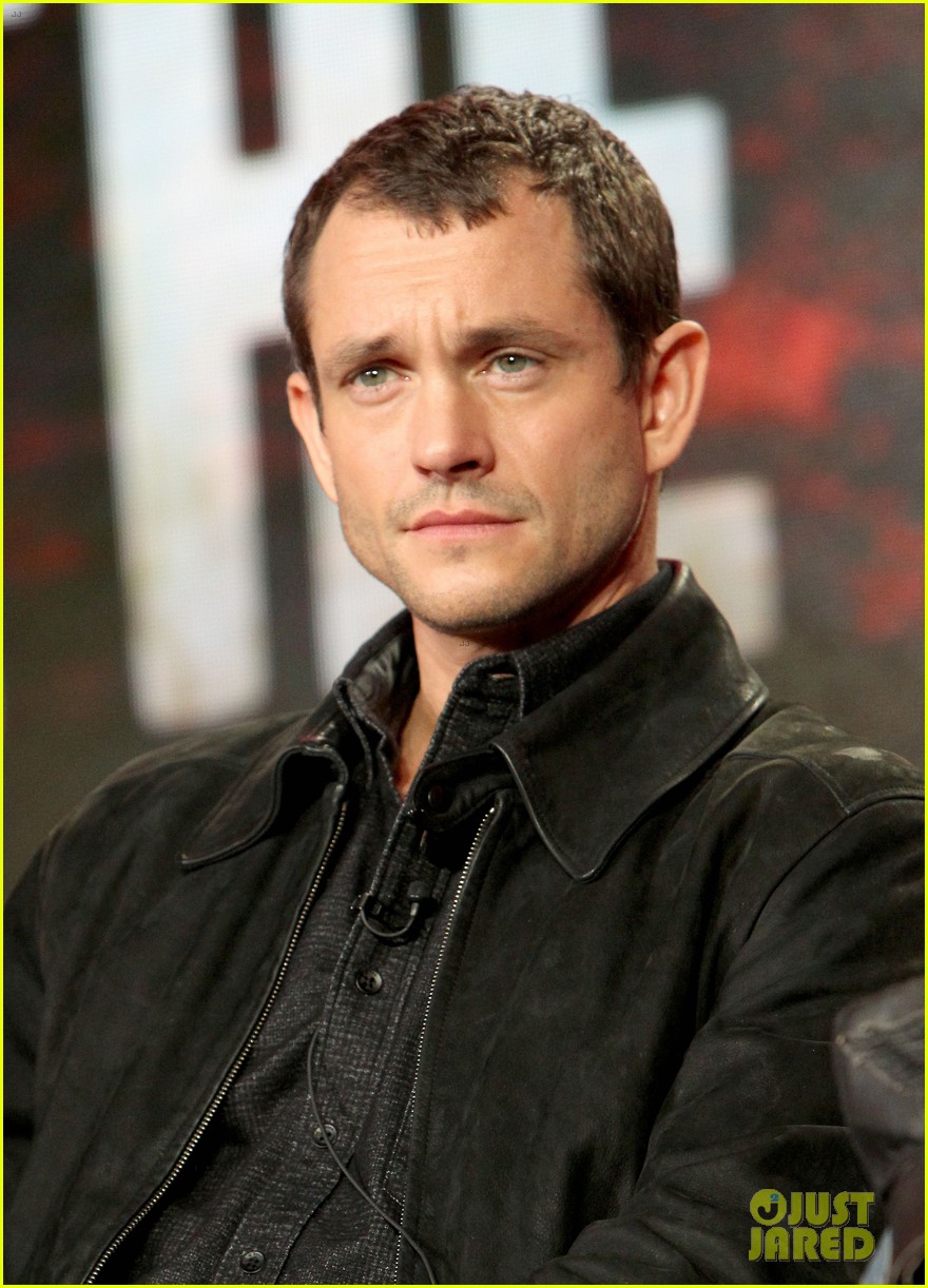 Aaron Paul & Michelle Monaghan Debut First 'The Path' Teaser!: Photo ...