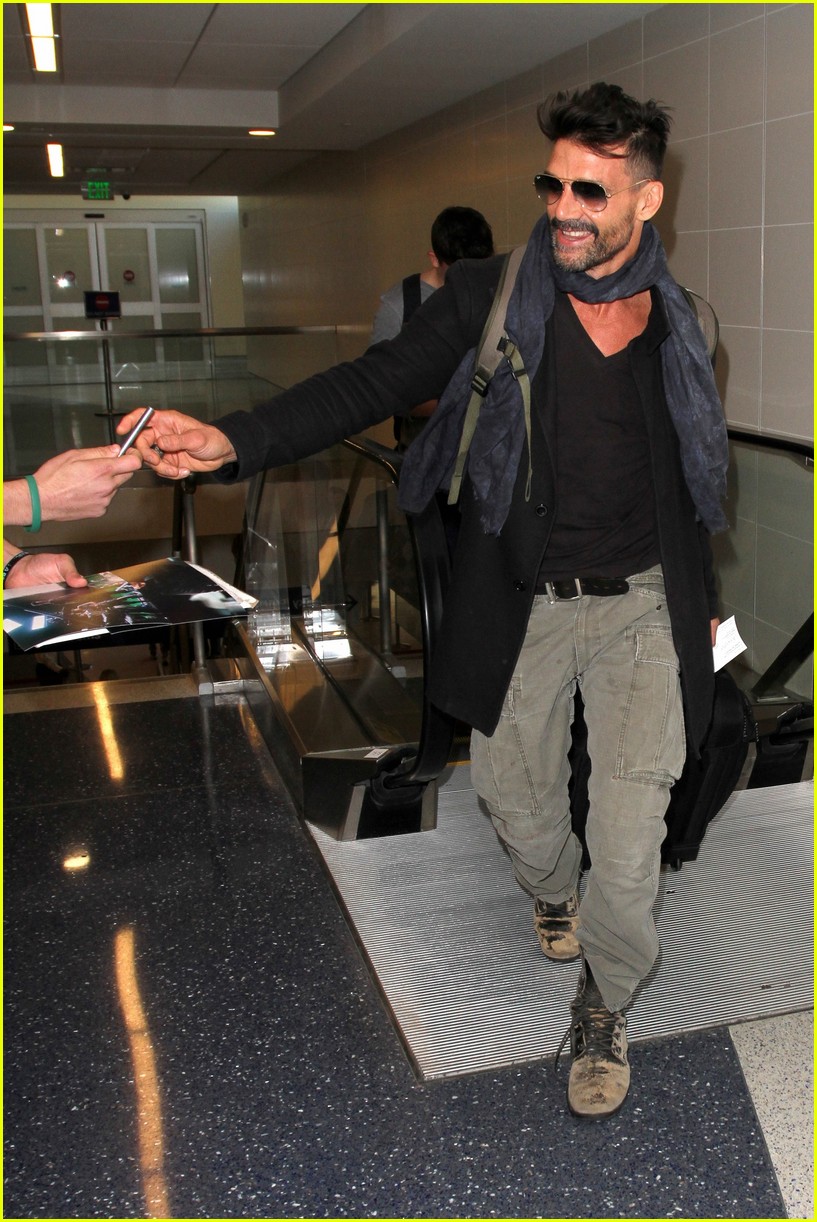 Jeremy Renner Thanks Fans for 'All the Birthday Love': Photo 3547527 ...