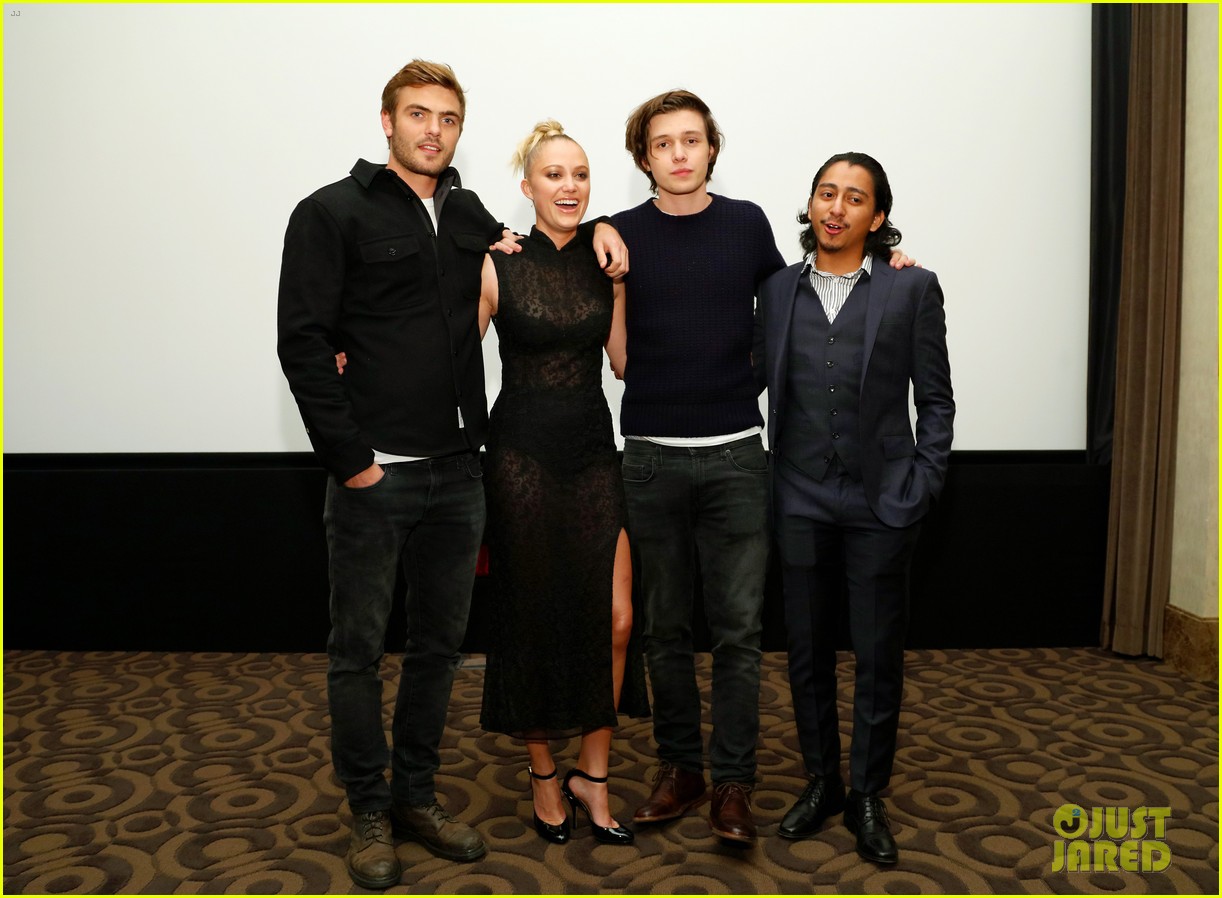 Alex Roe & Nick Robinson Hit Up 'The 5th Wave' Just Jared Screening ...