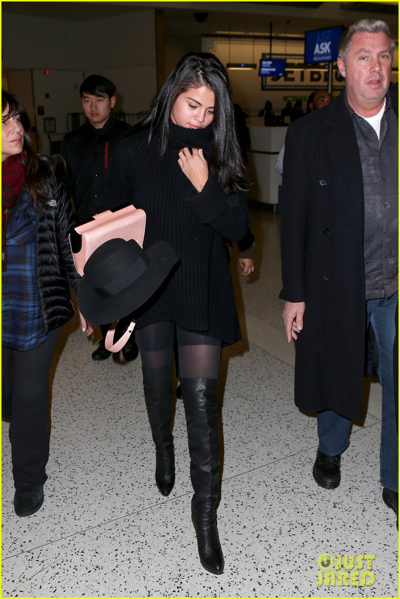 Selena Gomez Reveals Concept Behind Her Sexy 'Hands to Myself' Music ...