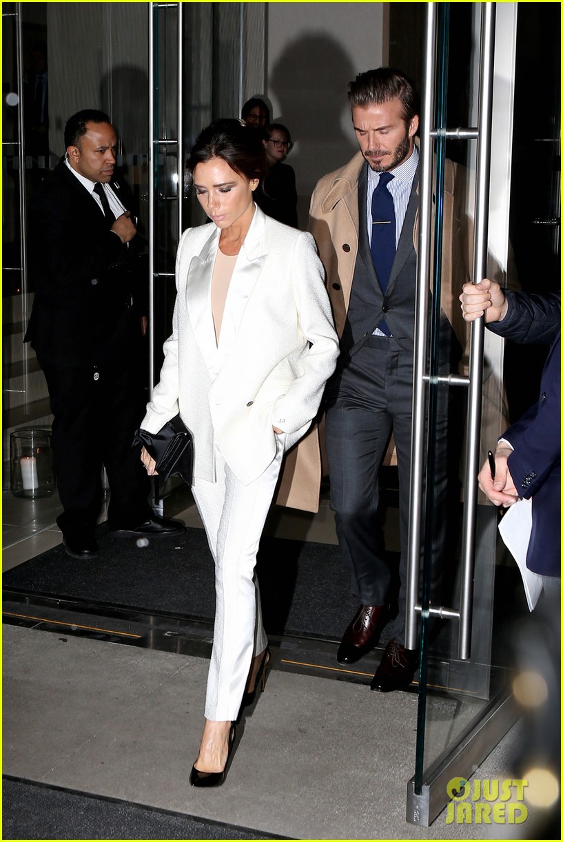 David & Victoria Beckham Do Date Night in Snowy NYC: Photo 3572532 ...