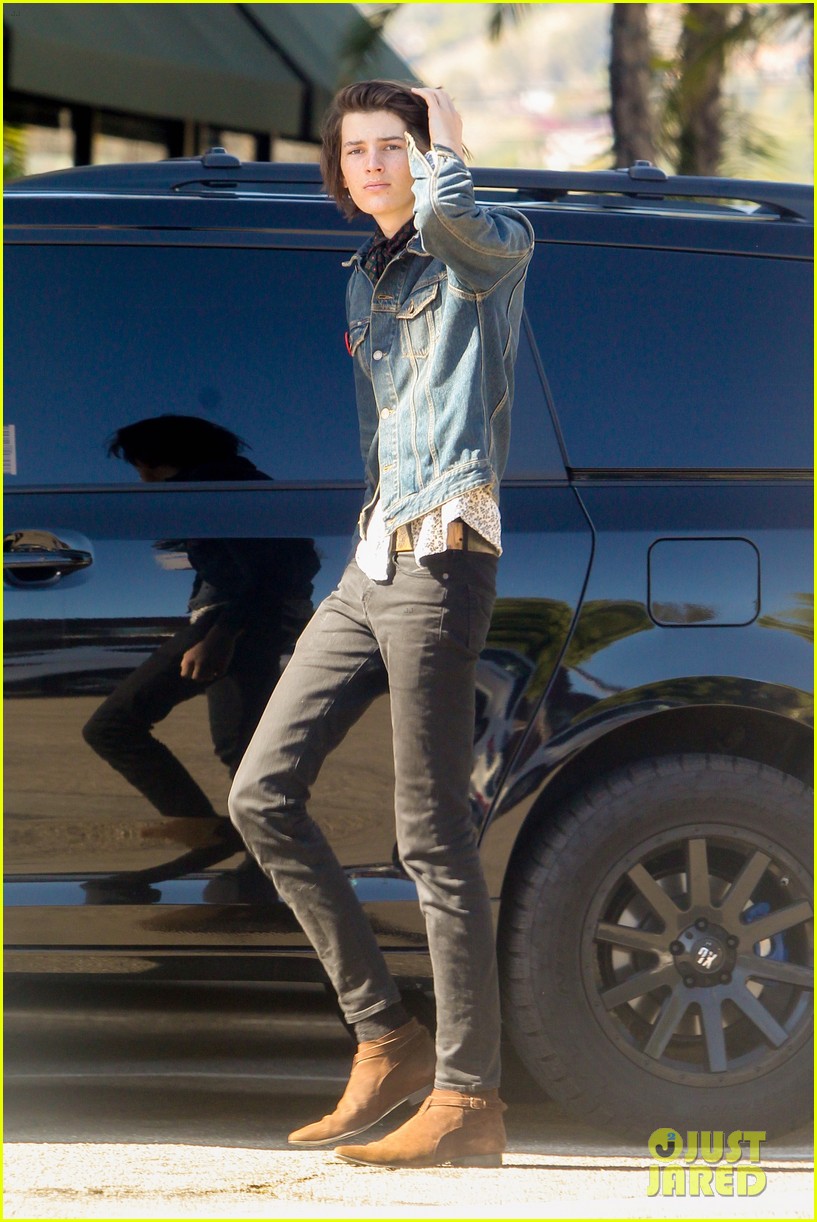 Pierce Brosnan's Son Dylan Debuts New Music!: Photo 3585936 | Dylan ...