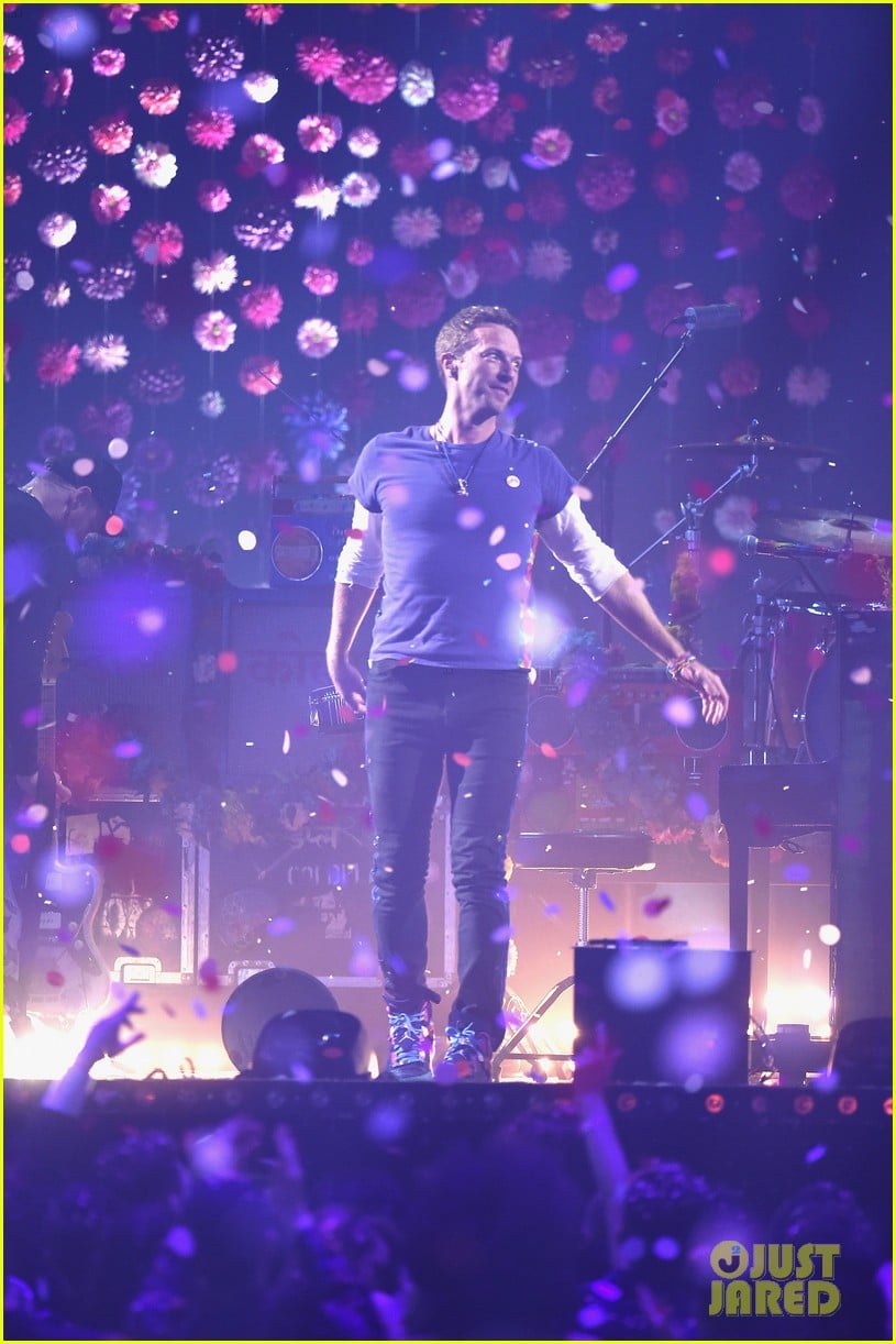 Coldplay's BRIT Awards 2016 Performance Video - WATCH NOW!: Photo ...