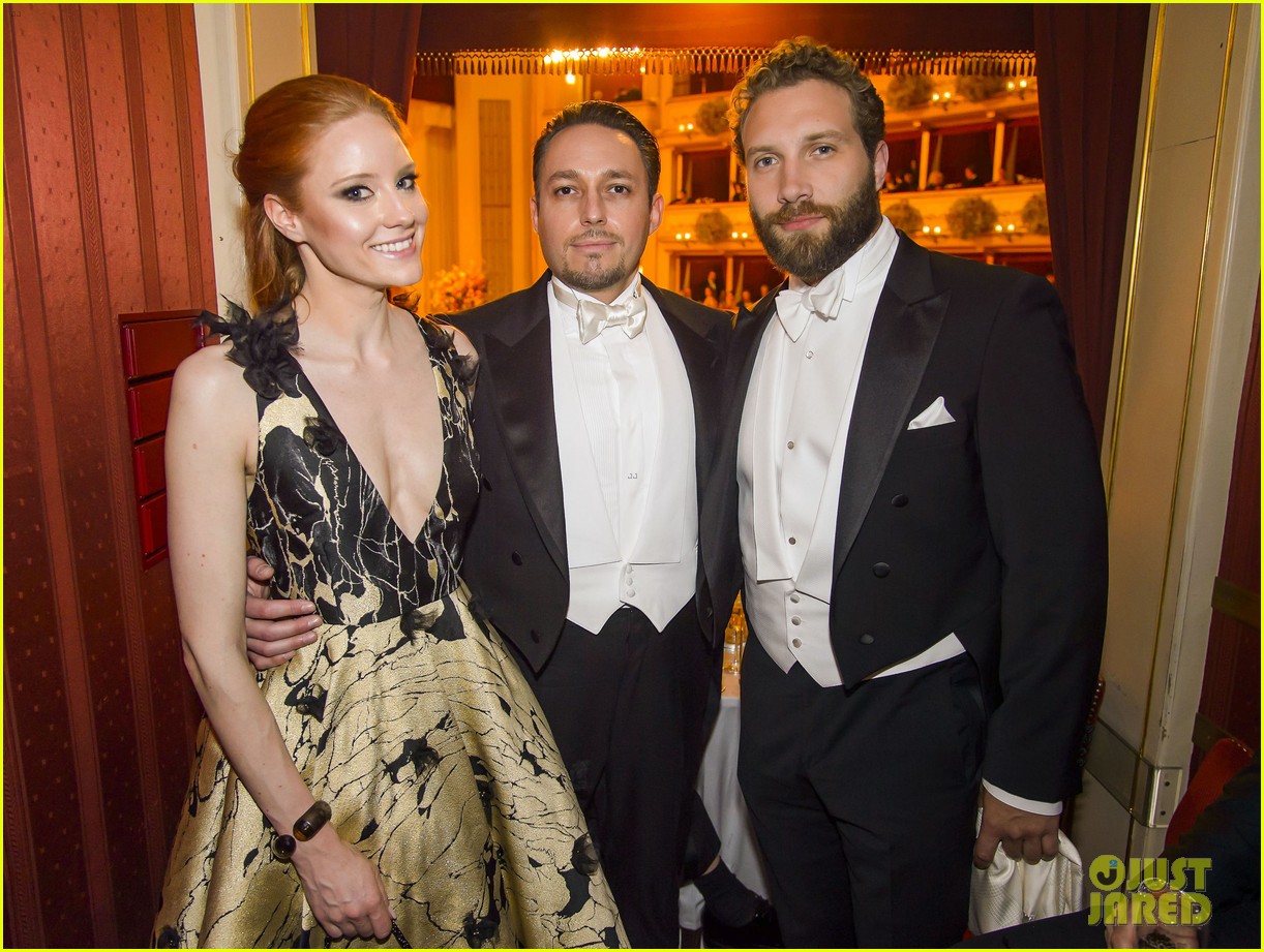 Jai Courtney Dresses Up for Vienna Ball with Samantha Barks: Photo ...