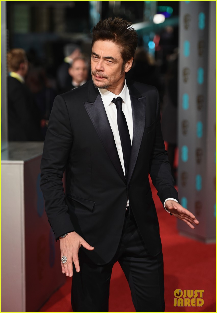 Idris Elba & Mark Ruffalo Suit Up on the BAFTAs 2016 Red Carpet: Photo ...