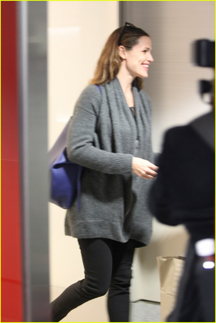 Jennifer Garner Jets Out After Montana Getaway With Ben Affleck: Photo ...