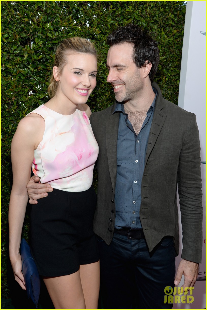 Maggie Grace & Fiance Matthew Cooke Split, End Engagement: Photo ...