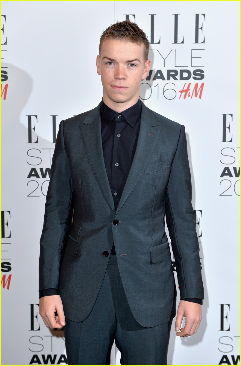 Bella Hadid & Suki Waterhouse Arrive in Style at Elle Style Awards 2016 ...