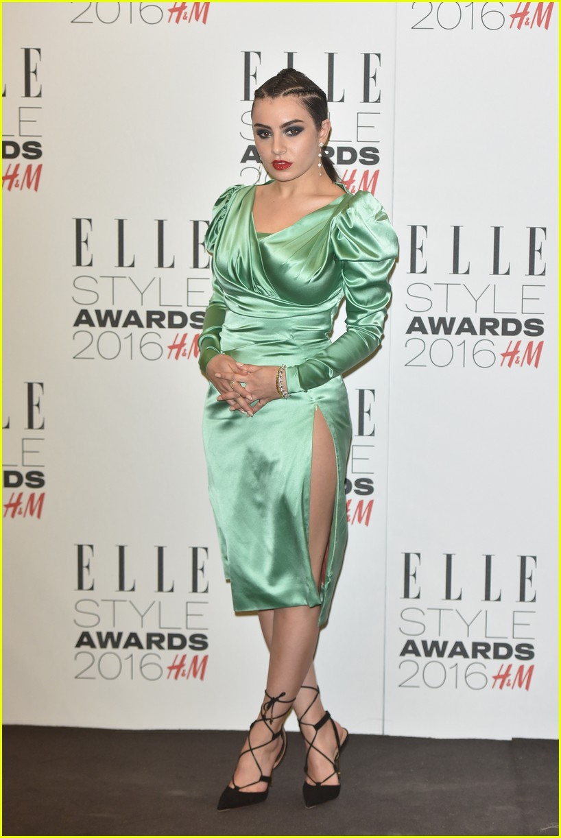 Bella Hadid & Suki Waterhouse Arrive in Style at Elle Style Awards 2016 ...