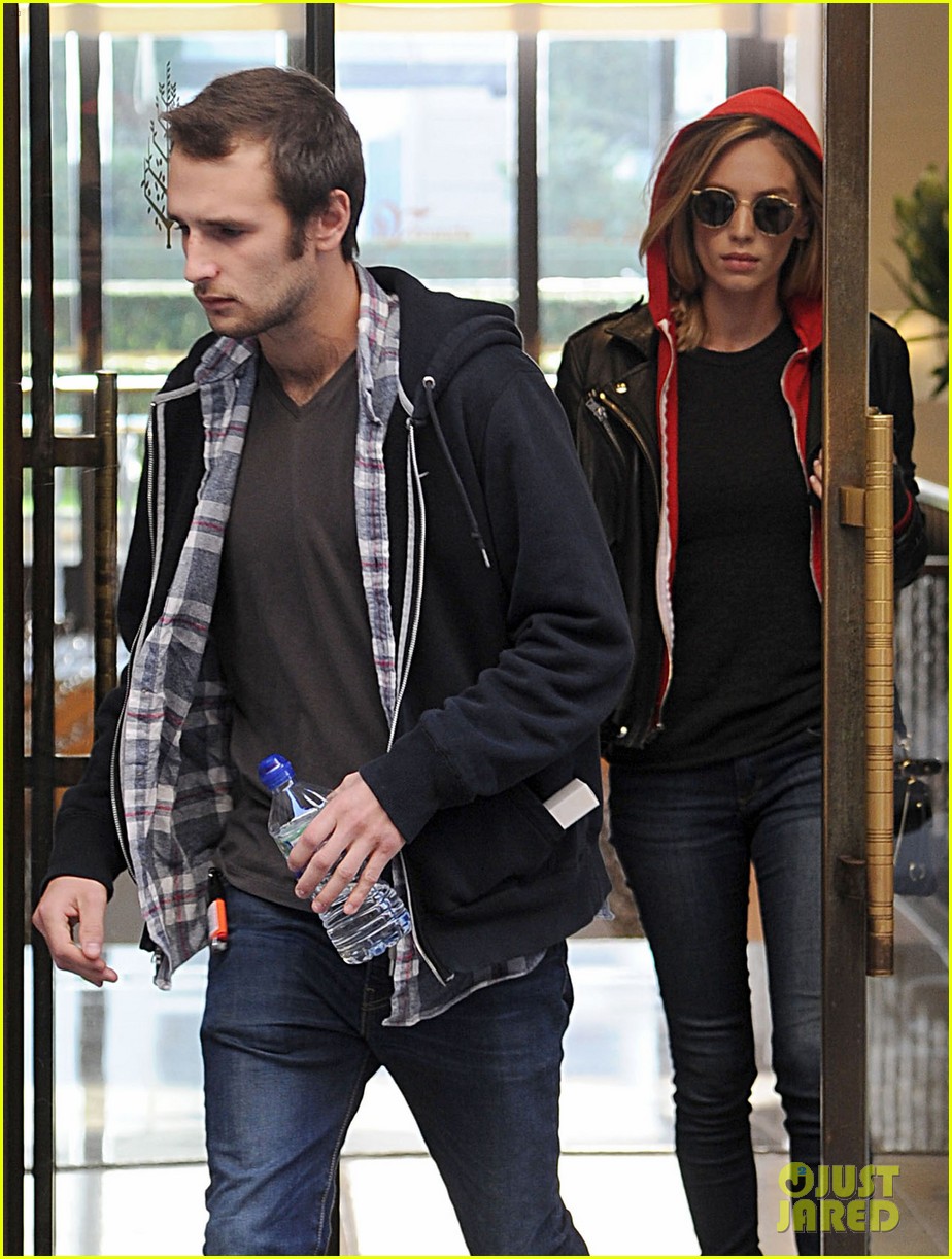 Dylan & Hopper Penn Hit Milan Together for Fashion Week: Photo 3588706 ...