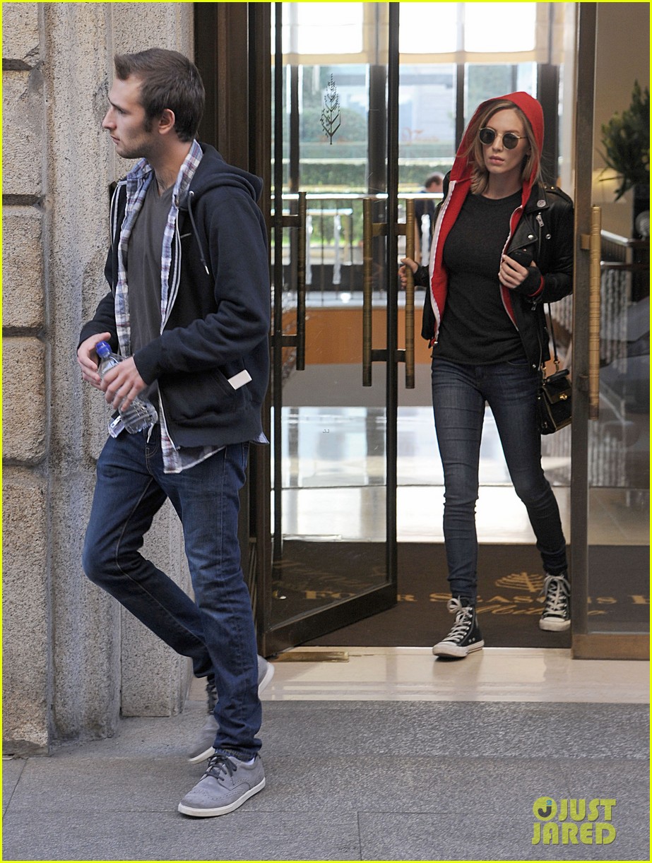 Dylan & Hopper Penn Hit Milan Together for Fashion Week: Photo 3588715 ...