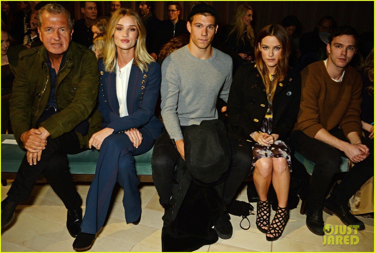 Nicholas Hoult Brings Sister Rosanna To Burberry Womenswear Fashion ...