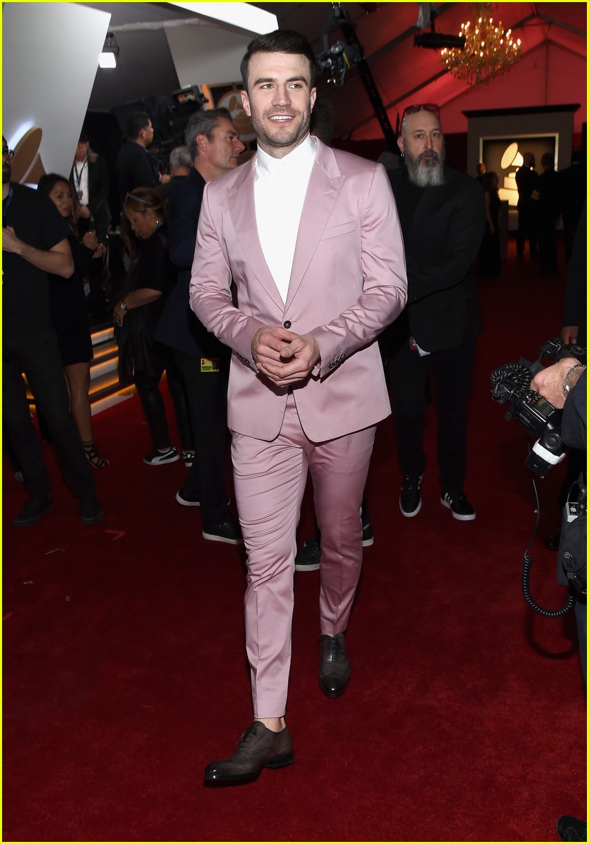 Sam Hunt Rocks a Pink Suit at Grammys 2016!: Photo 3579270 | Grammys ...