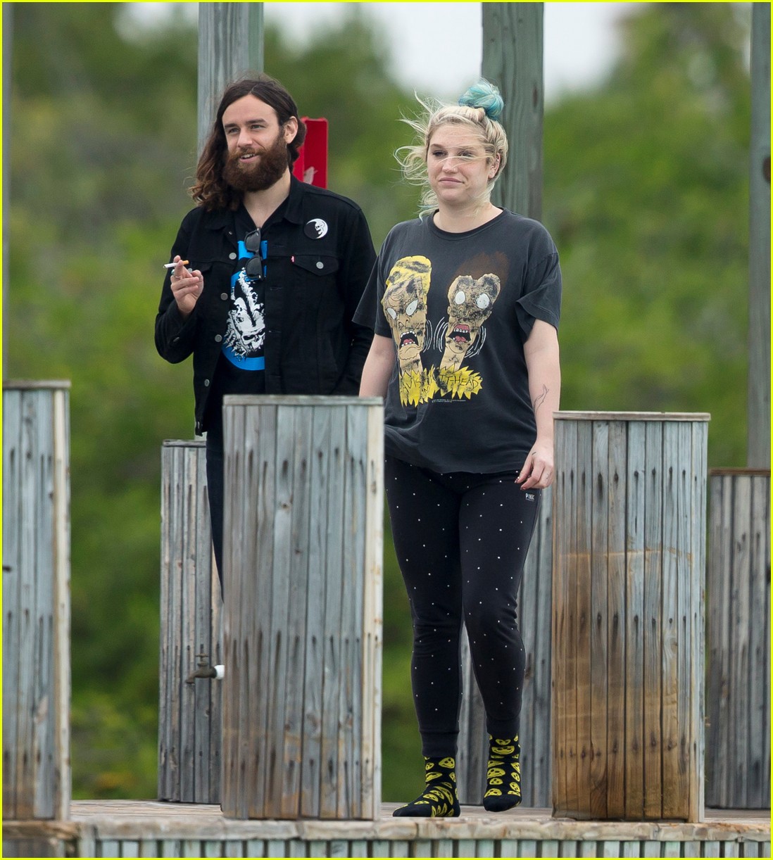 Kesha & Boyfriend Brad Ashenfelter Touch Down in Caribbean: Photo ...