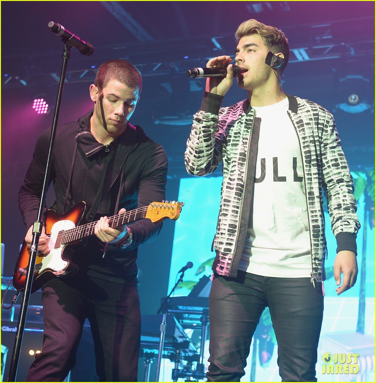 Nick & Joe Jonas Reunite Again For ESPN The Party During Super Bowl ...