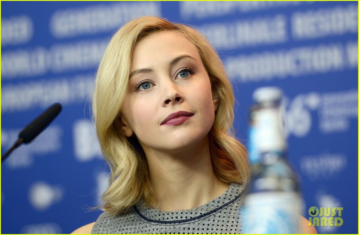 Sarah Gadon & Logan Lerman Step Out For 'Indignation' Photo Call in ...