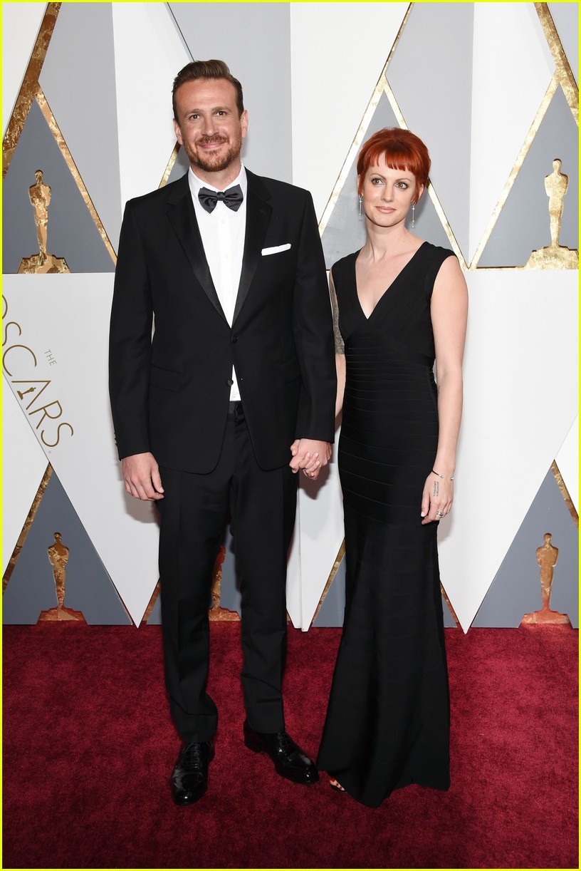 Jason Segel Arrives at Oscars 2016 With Girlfriend Alexis Mixter: Photo ...