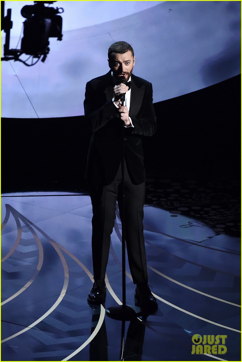 Sam Smith Performs James Bond Song at Oscars 2016 (Video): Photo ...