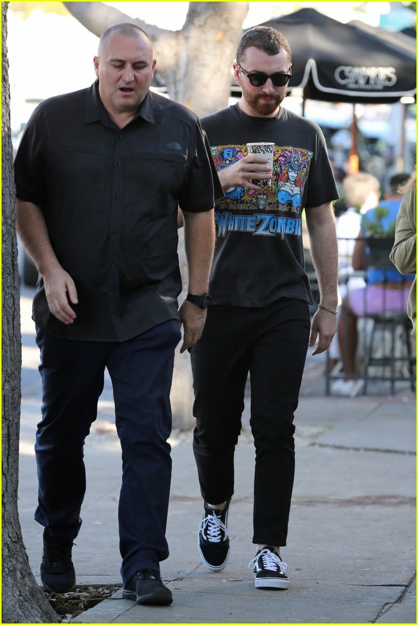 Sam Smith Has Plans to Visit His Mom, Dad and Sisters: Photo 3584534 ...