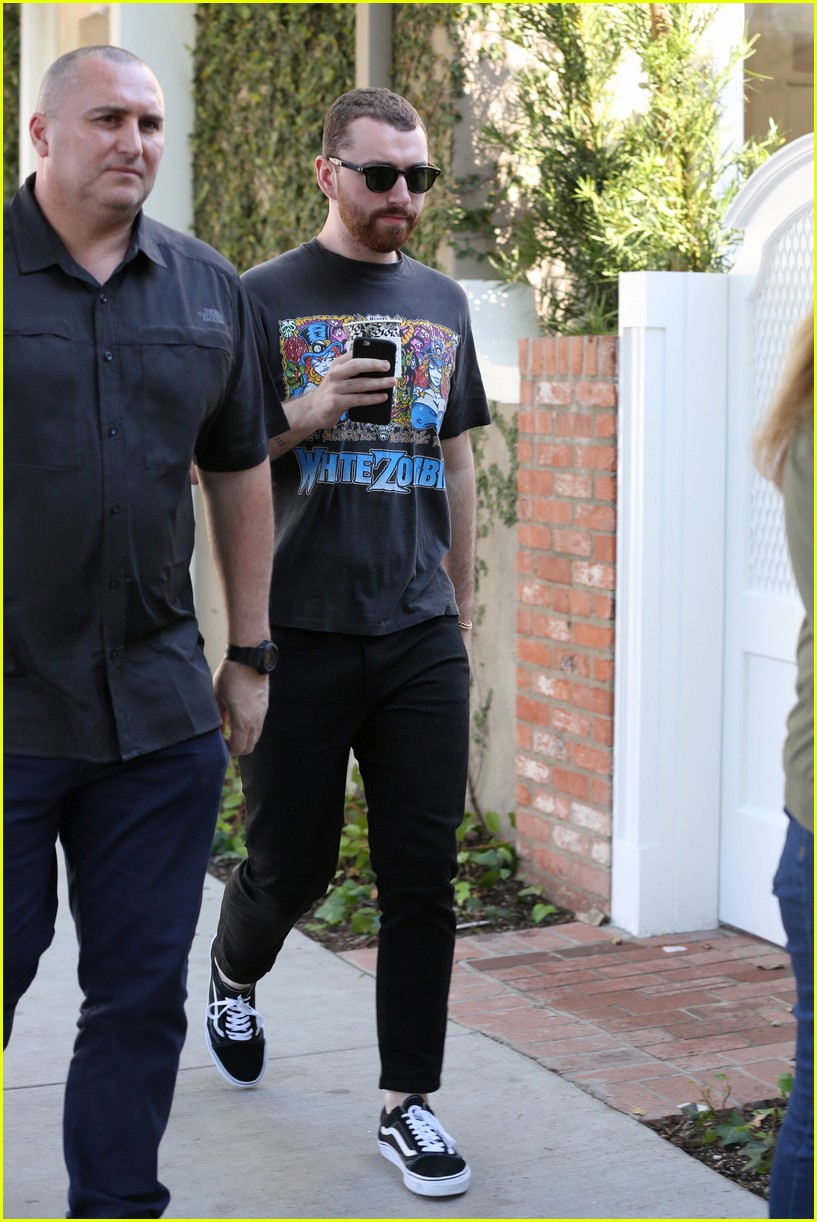 Sam Smith Has Plans to Visit His Mom, Dad and Sisters: Photo 3584541 ...