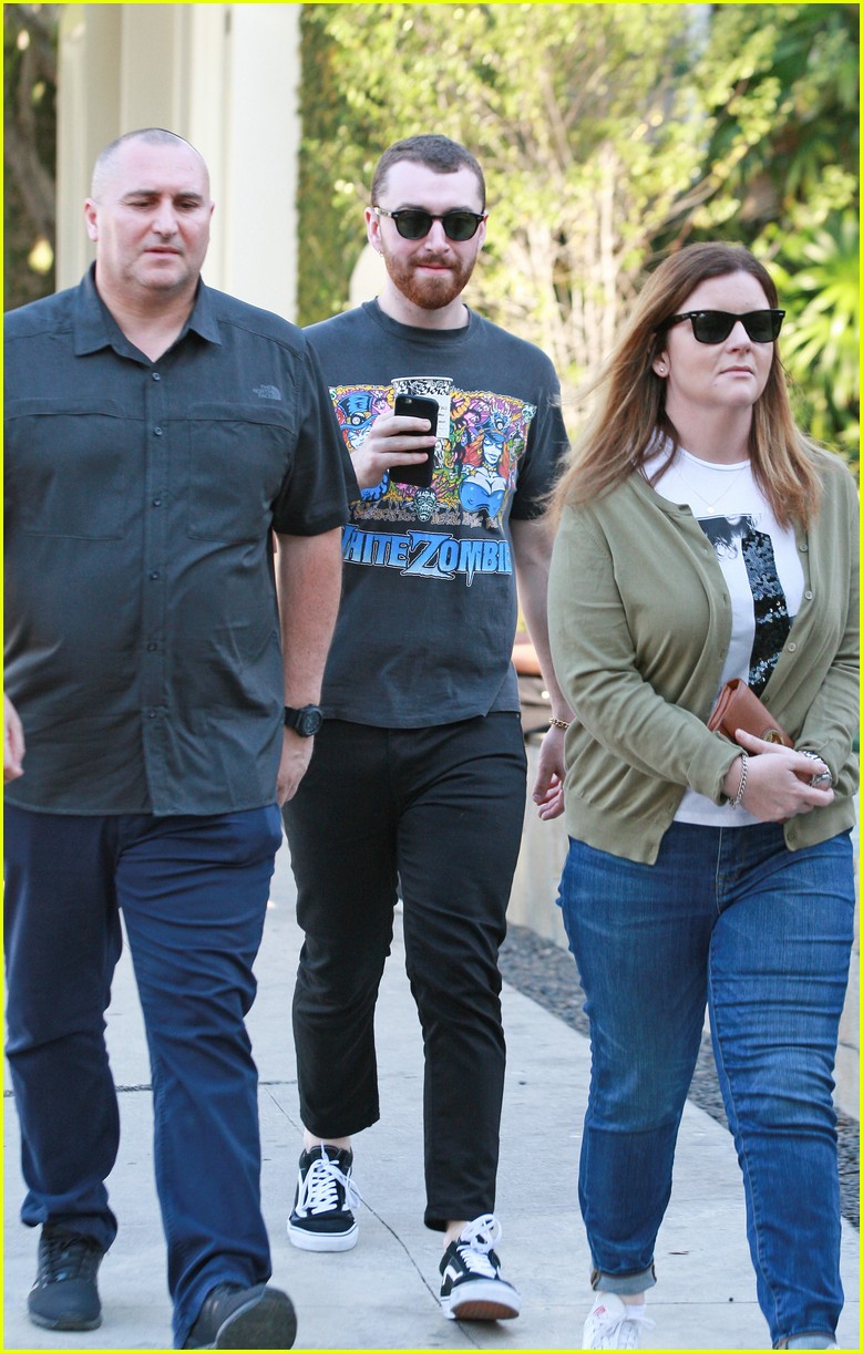 Sam Smith Has Plans to Visit His Mom, Dad and Sisters: Photo 3584542 ...