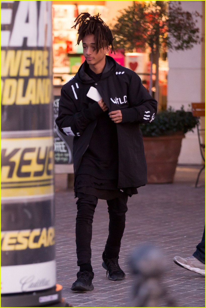 Jaden Smith Buys Tesla Model X, a Car Not Yet On the Market: Photo ...