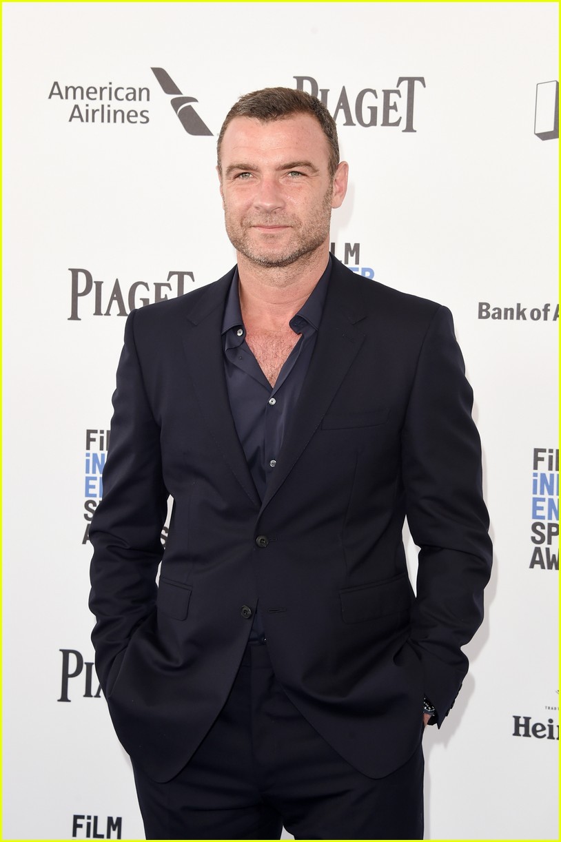 Mark Ruffalo & Cast of 'Spotlight' Win Big at Spirit Awards 2016: Photo ...