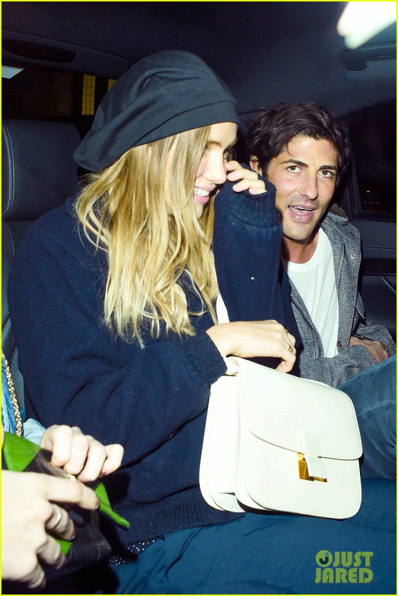 Suki Waterhouse & Brandon Davis Get Cozy After Night Out in London ...
