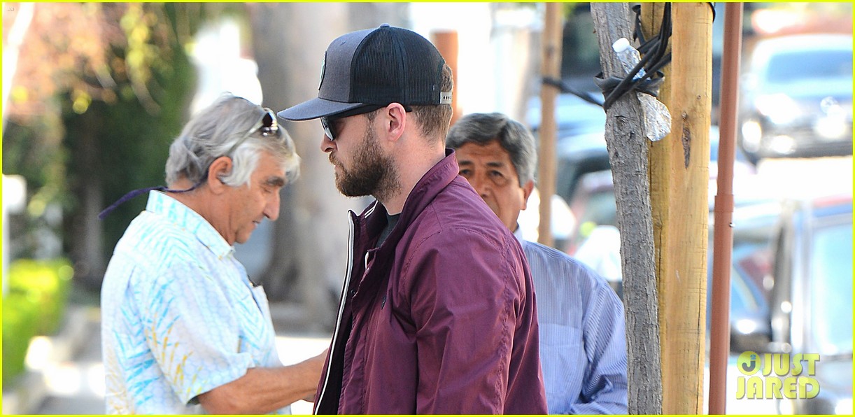 Justin Timberlake Visits Jessica Biel's Restaurant Au Fudge: Photo ...