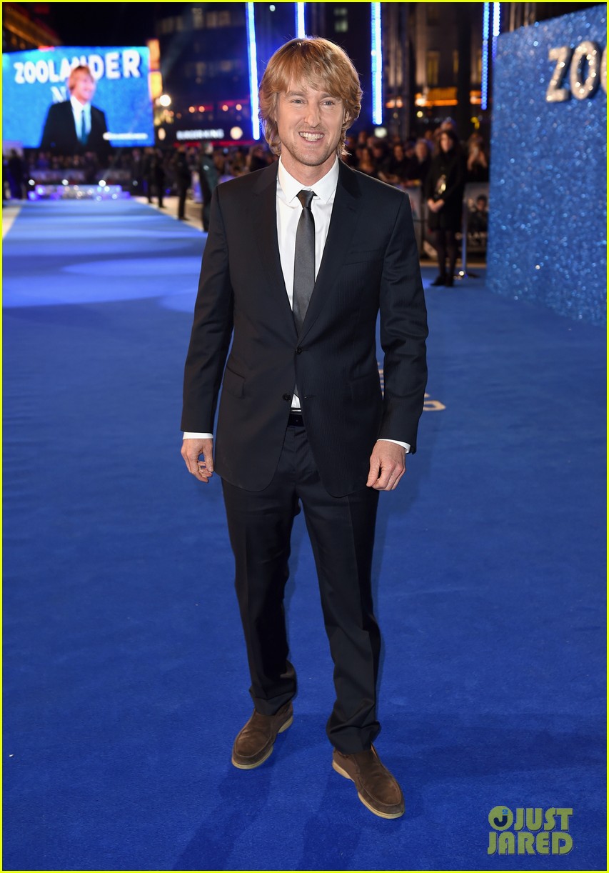 Ben Stiller Sets Longest Selfie Stick Record at 'Zoolander 2' London ...