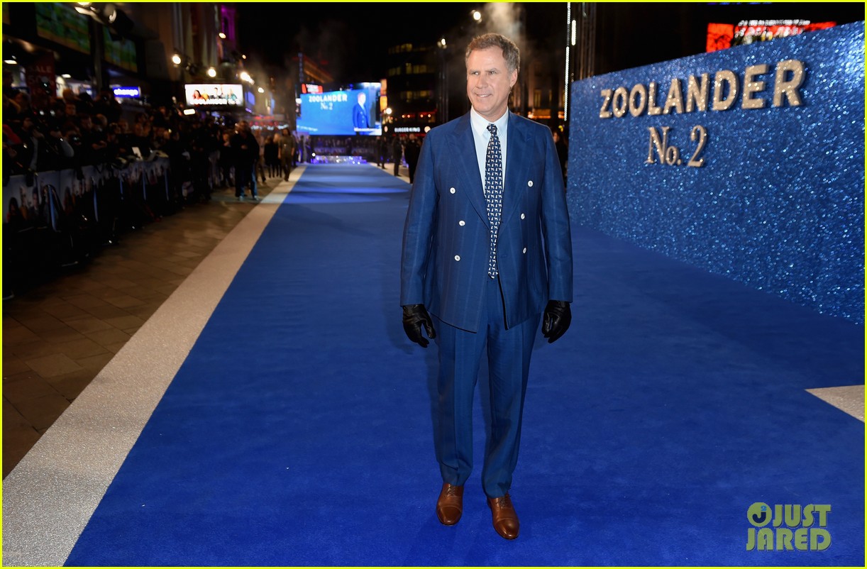 Ben Stiller Sets Longest Selfie Stick Record at 'Zoolander 2' London ...