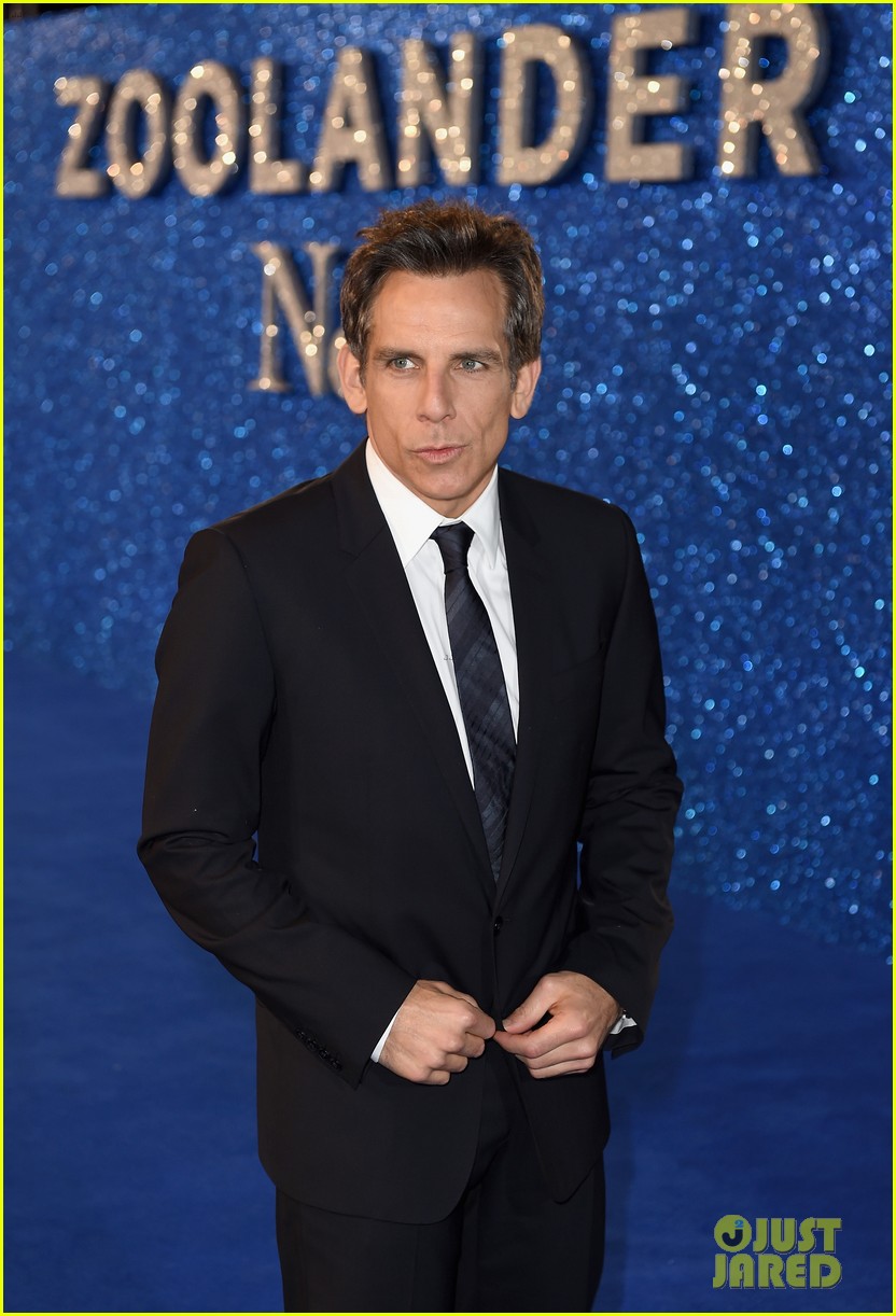 Ben Stiller Sets Longest Selfie Stick Record at 'Zoolander 2' London ...
